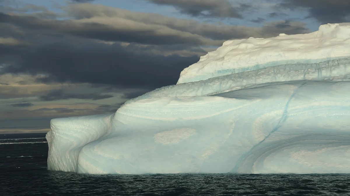 Remorquer un iceberg de la taille d’un gratte-ciel jusqu’à Dubaï : rêve ...